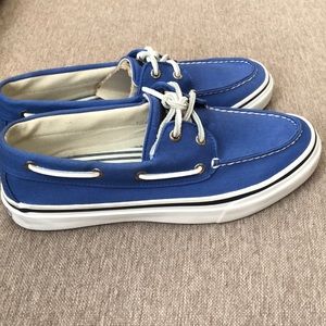Sperry | Shoes | Sperry Captains 2eye Sneaker | Poshmark